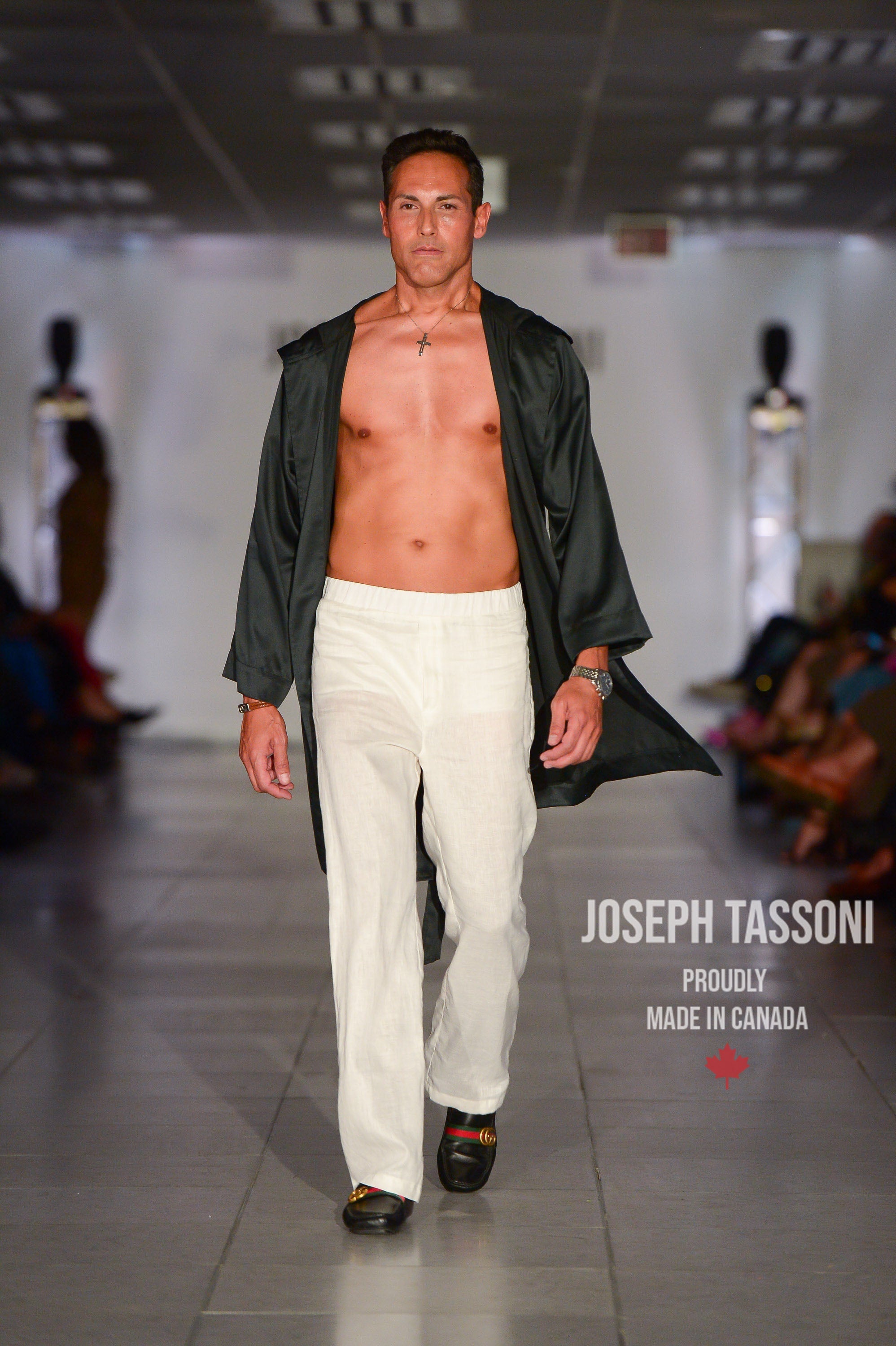 Joseph Tassoni Silk Hooded Robe – 100% Silk